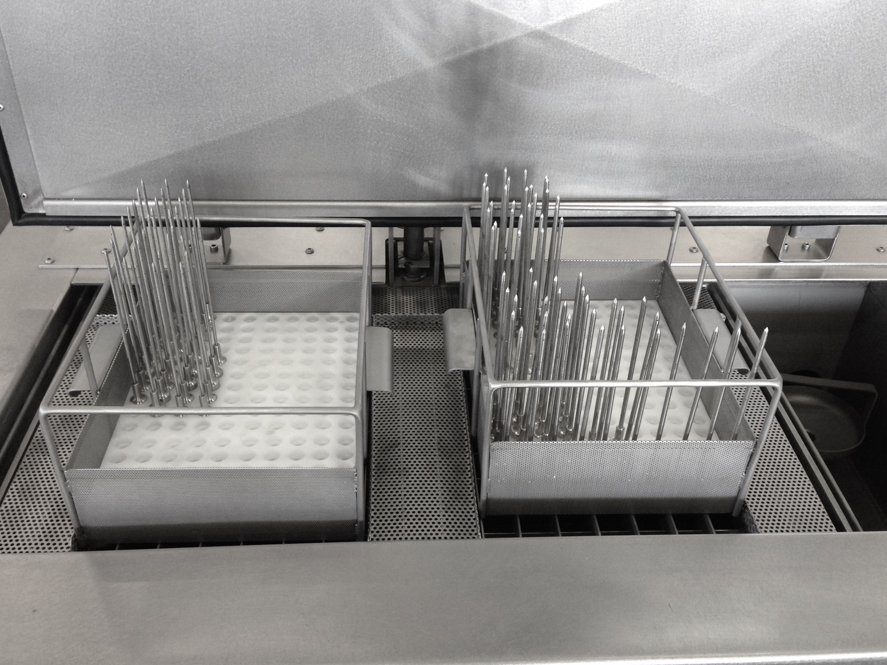 Cleaning solutions for meat processing equipment - ultratecno